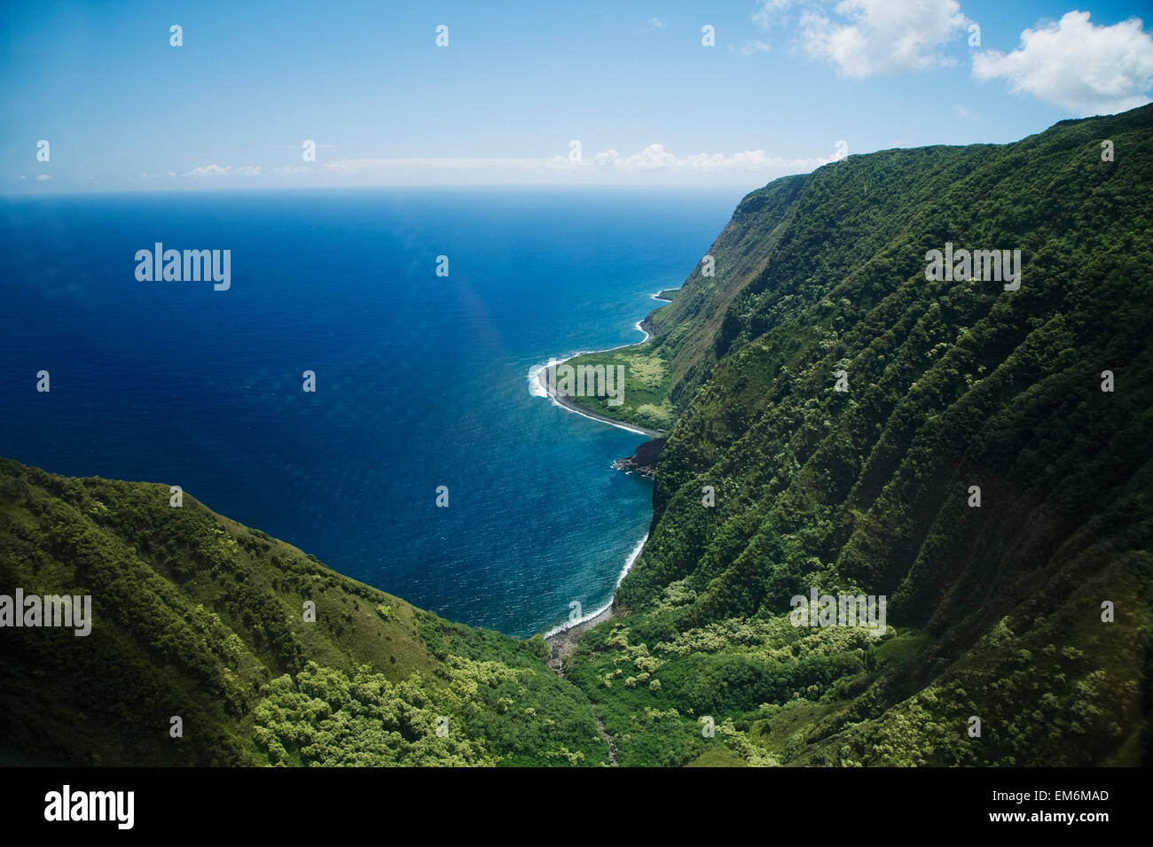 Steep cliff hi hi-res stock photography and images - Alamy
