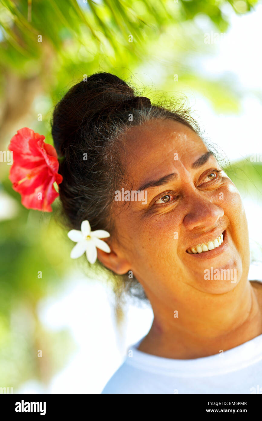 Portrait polynesian woman tahiti french hi-res stock photography and ...