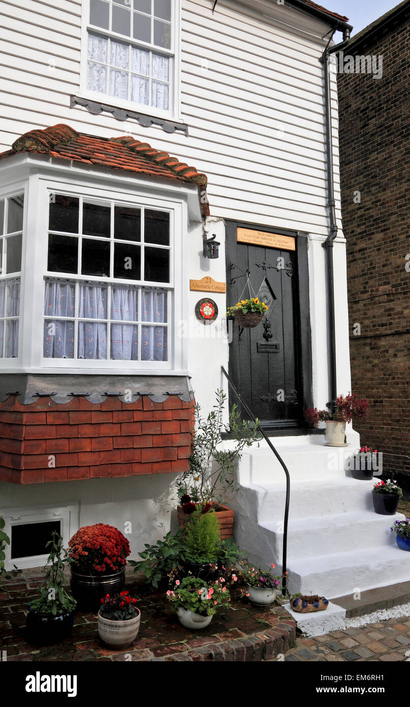 Upnor High Street High Resolution Stock Photography and Images - Alamy