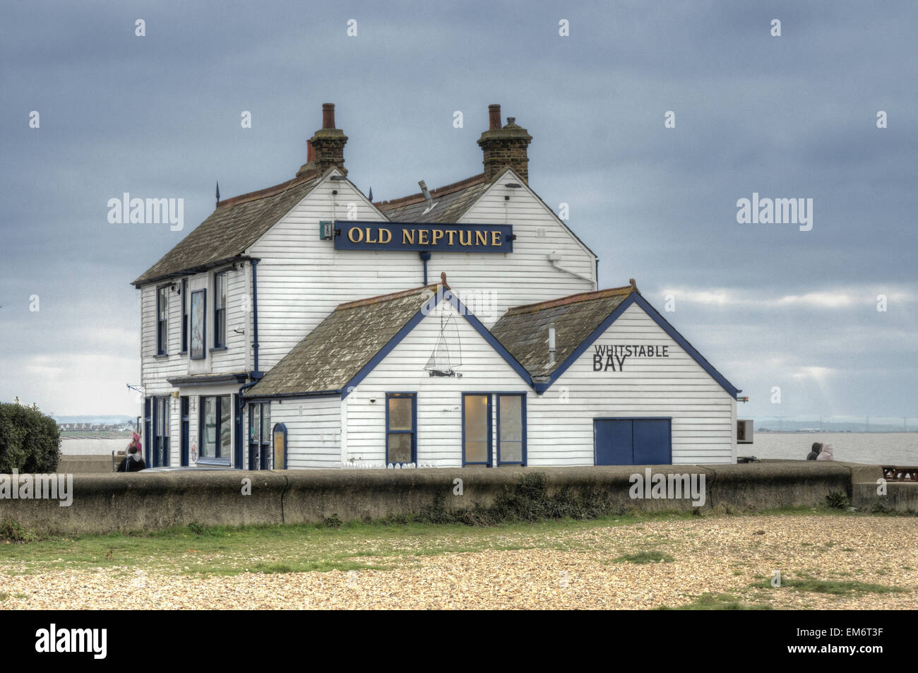 Pub by the sea hi-res stock photography and images - Alamy