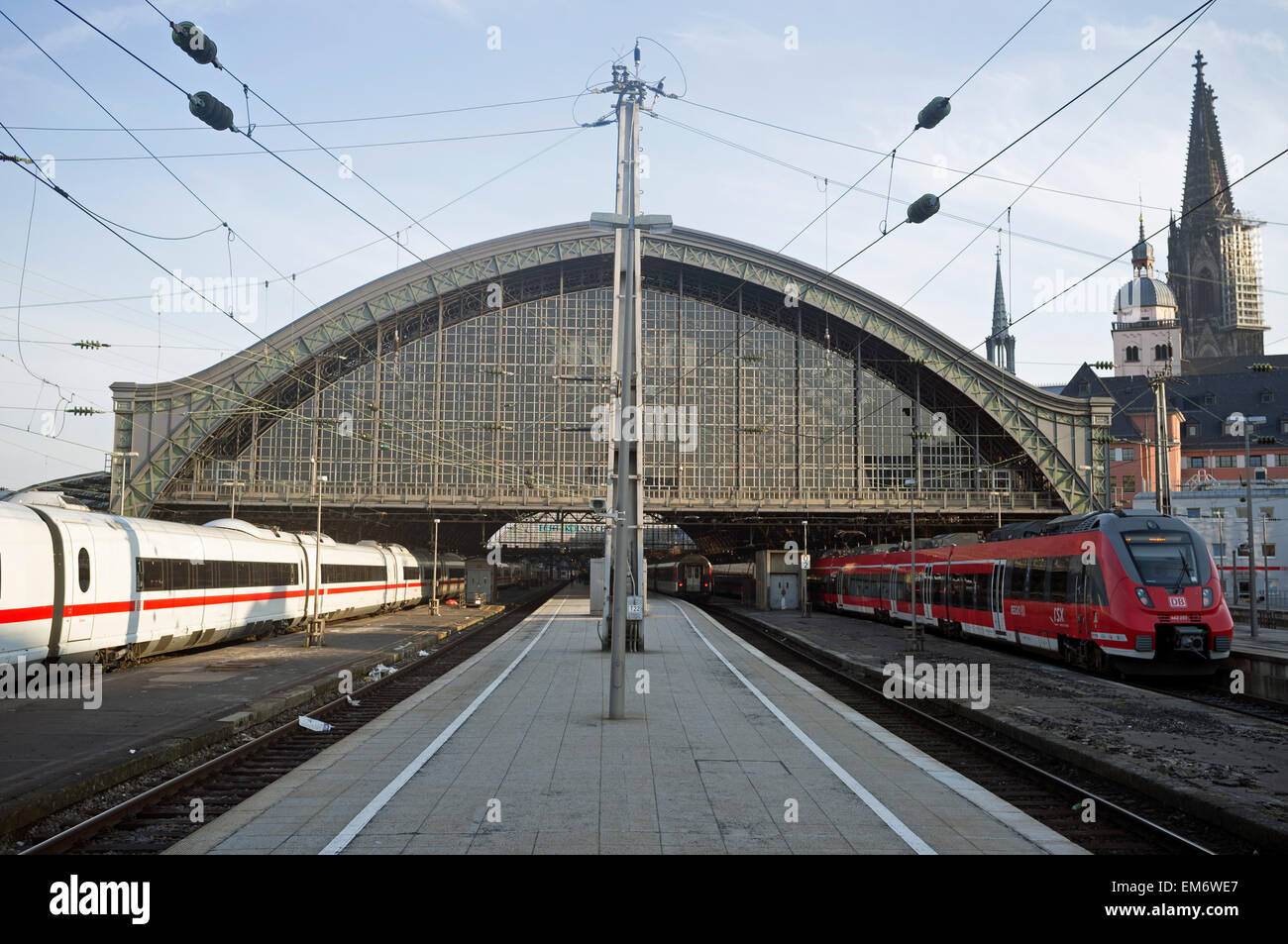 Hauptbahnhof (main railway station) Cologne, North Rhine-Westphalia ...