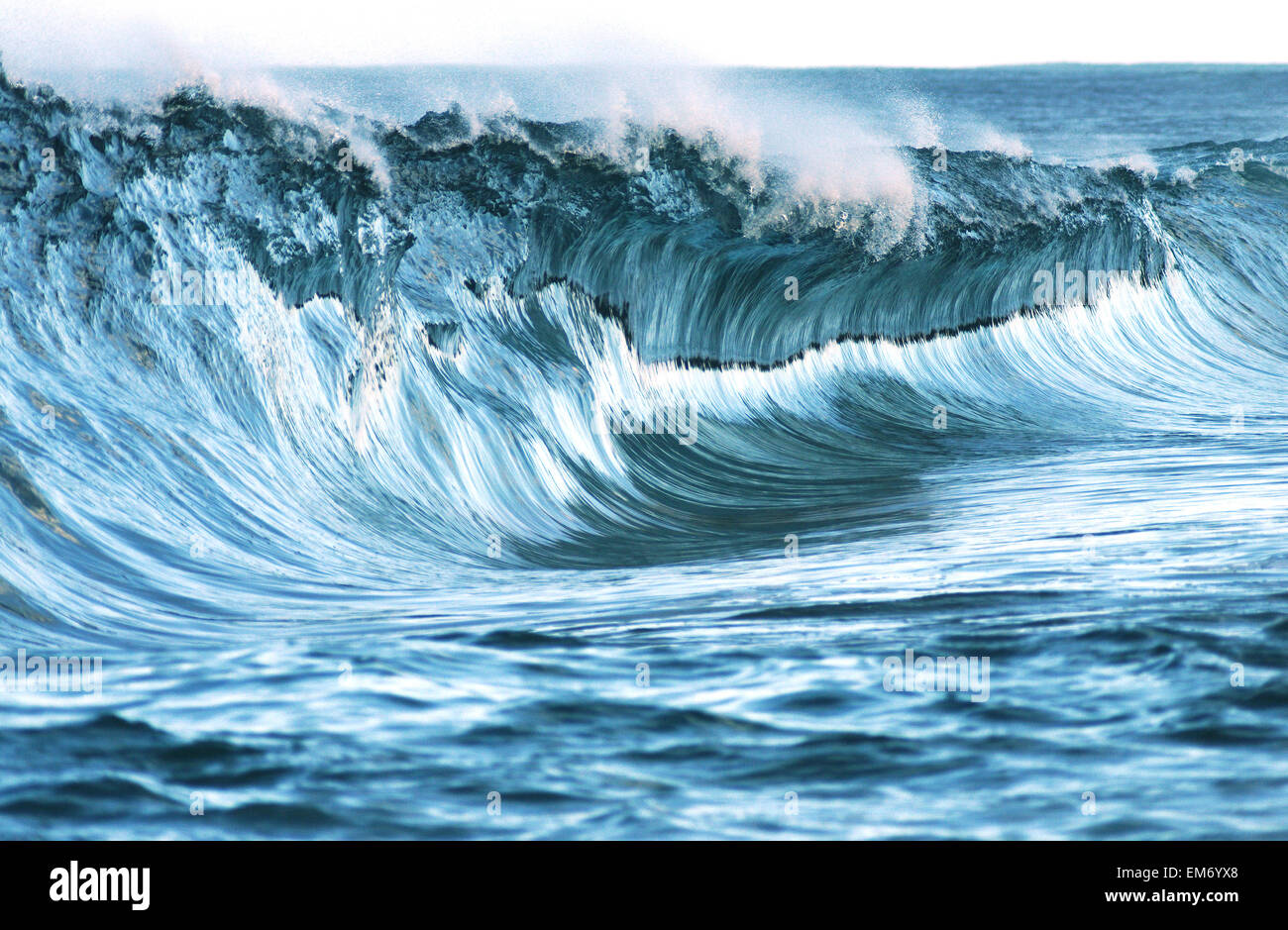 Hawaii, Oahu, North Shore, Beautiful Textures Surface Of A Shorebreak ...