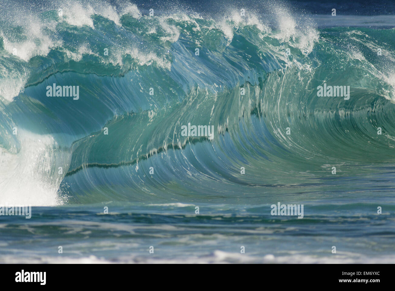 Hawaii, Oahu, North Shore, Beautiful Textures Surface Of A Shorebreak ...