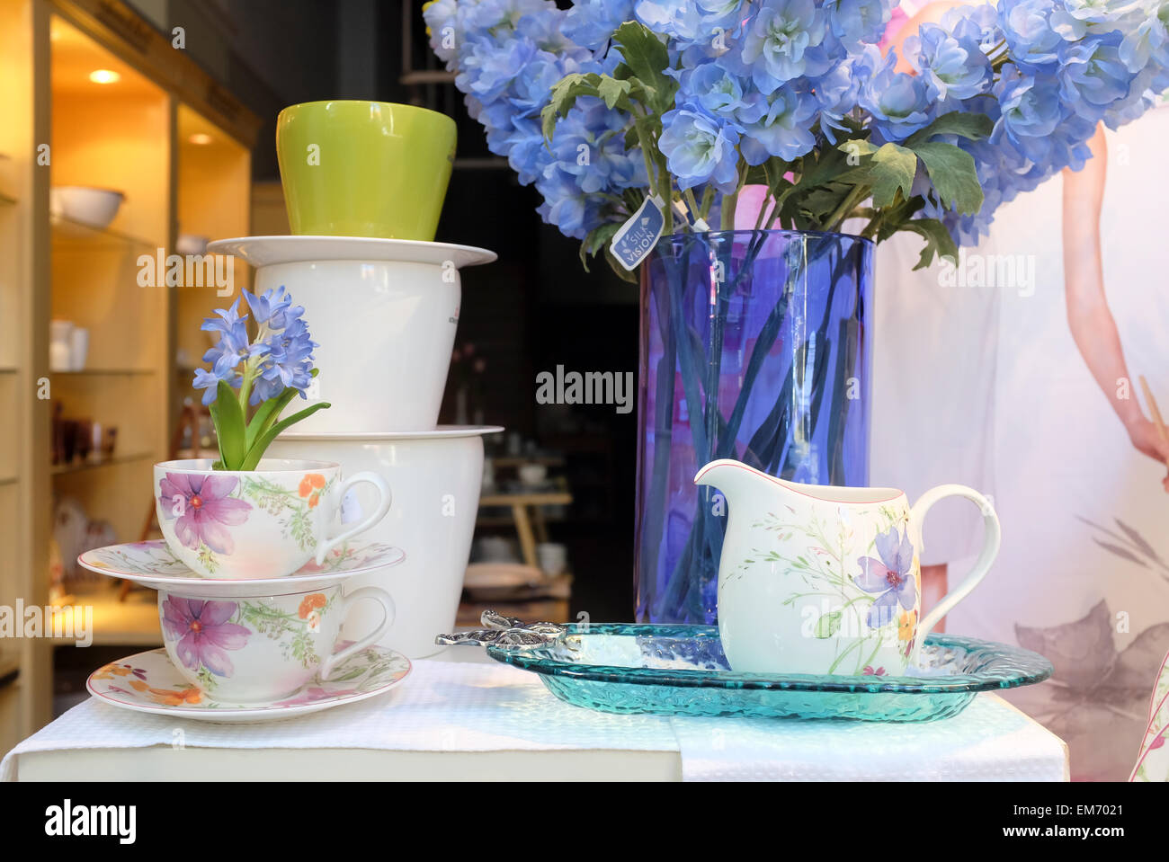 Fine china set Stock Photo - Alamy