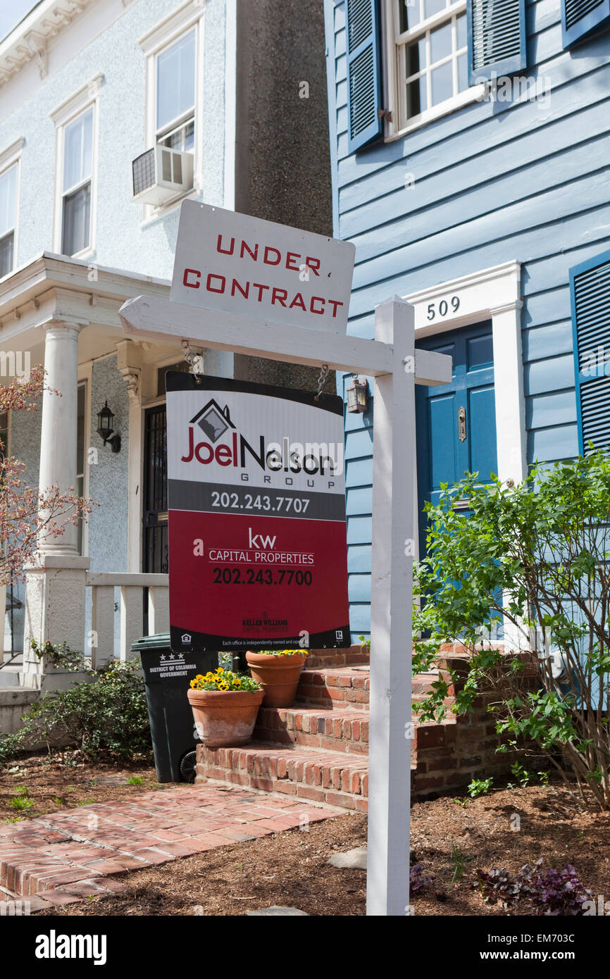House For Sale Sign Usa High Resolution Stock Photography and Images ...