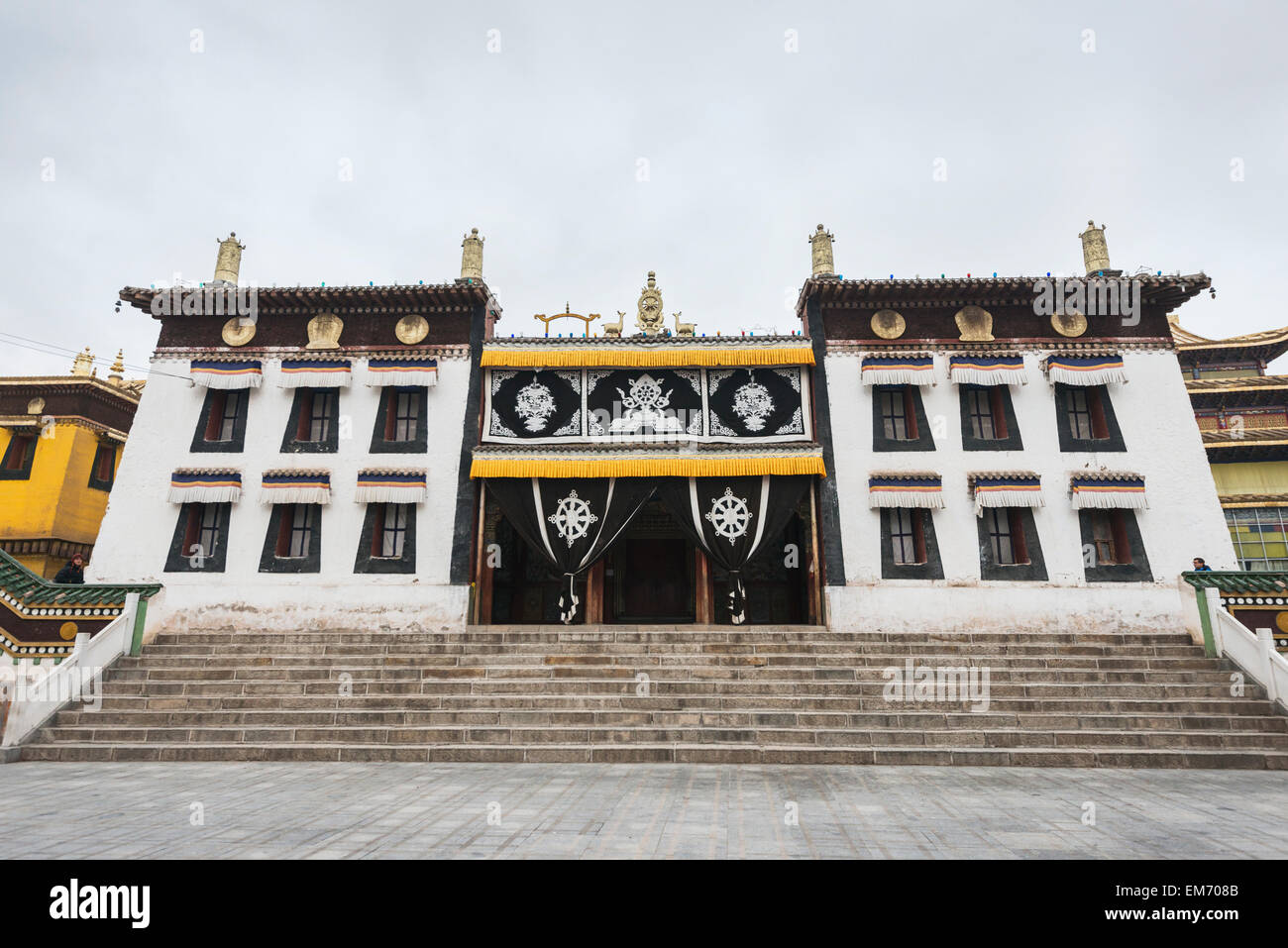 A temple at Longwu Tibetan monastery; Tibet, China Stock Photo - Alamy