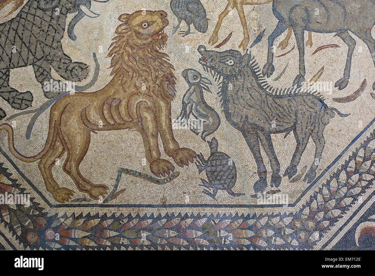 Mosaic elephant hi-res stock photography and images - Alamy