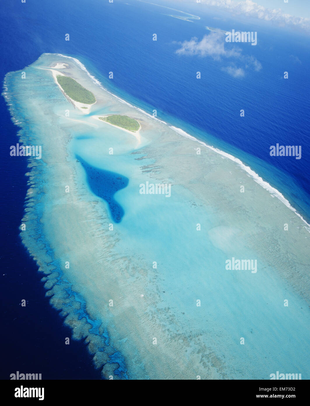 Atol de coral hi-res stock photography and images - Alamy