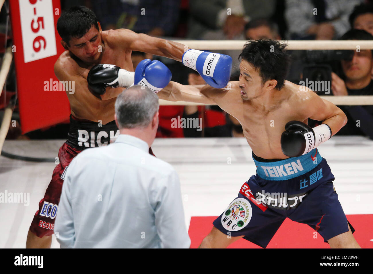 Osaka, Japan. 16th April, 2015. . Shinsuke Yamanaka won by KO after 7 ...