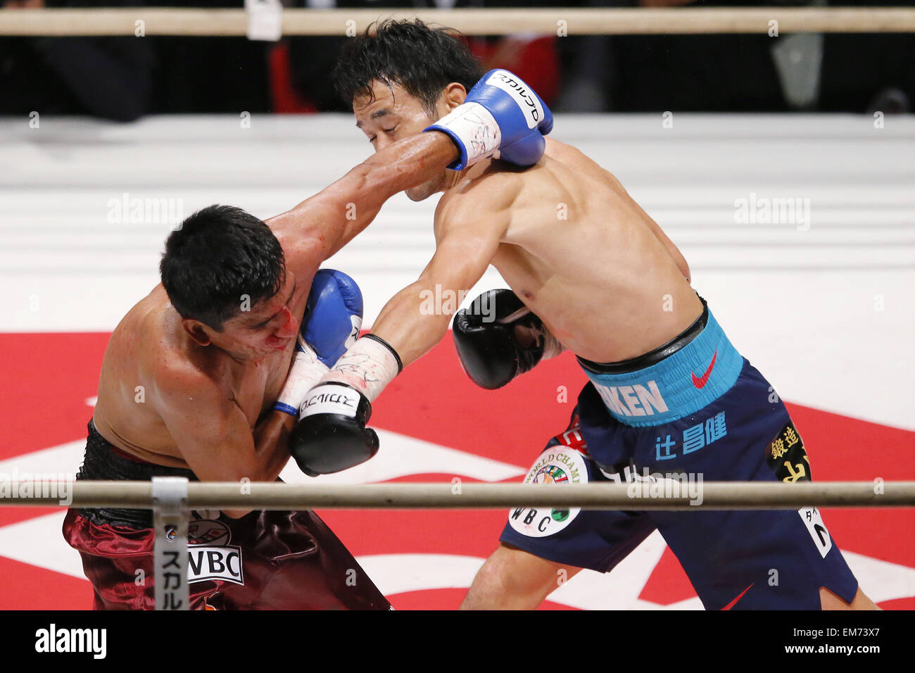 Osaka, Japan. 16th April, 2015. . Shinsuke Yamanaka won by KO after 7 ...