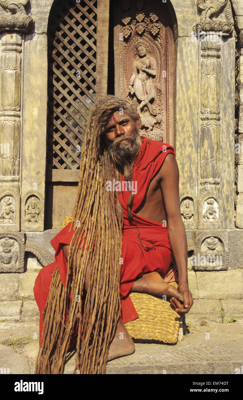 Nepal, Kathmandu, Pashupatinath Temple, Hindu Holy Man Sitting On ...