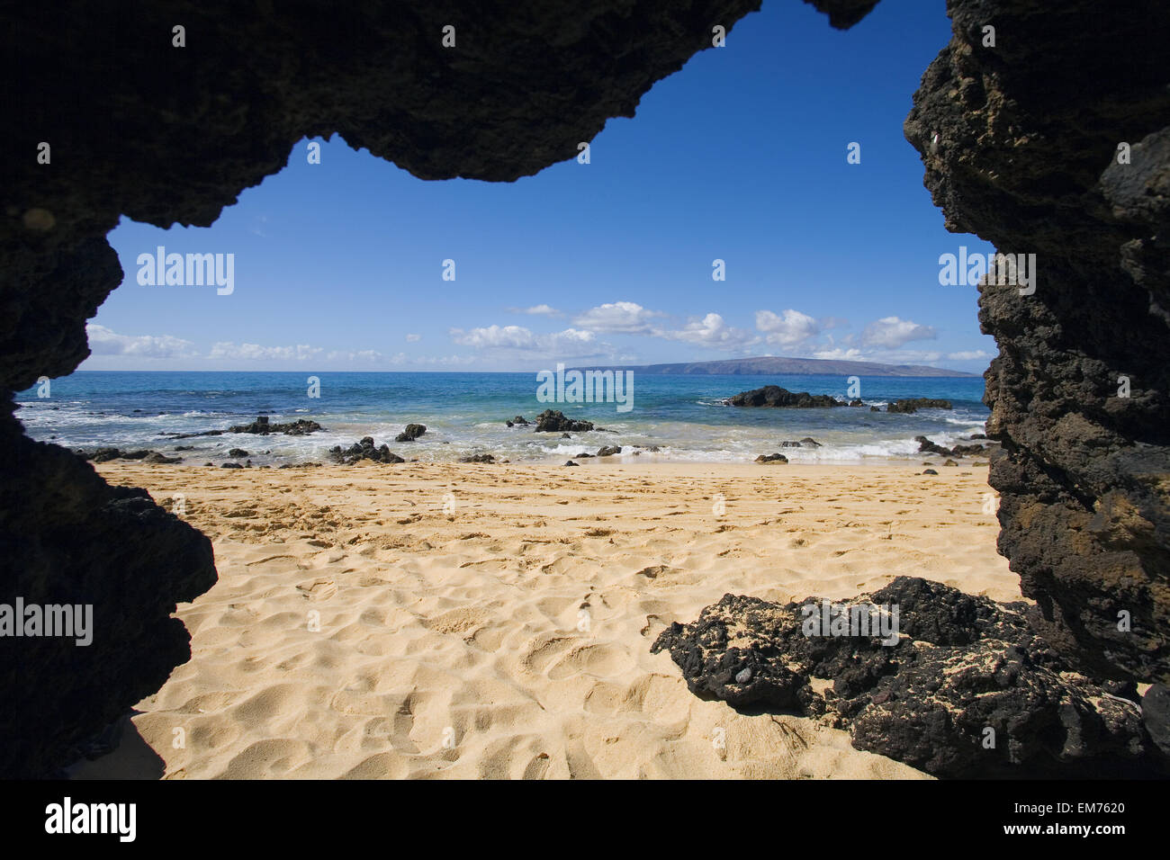 Hawaii, Maui, Makena, View From Secret Beach Of Kahoolawe From Inside ...