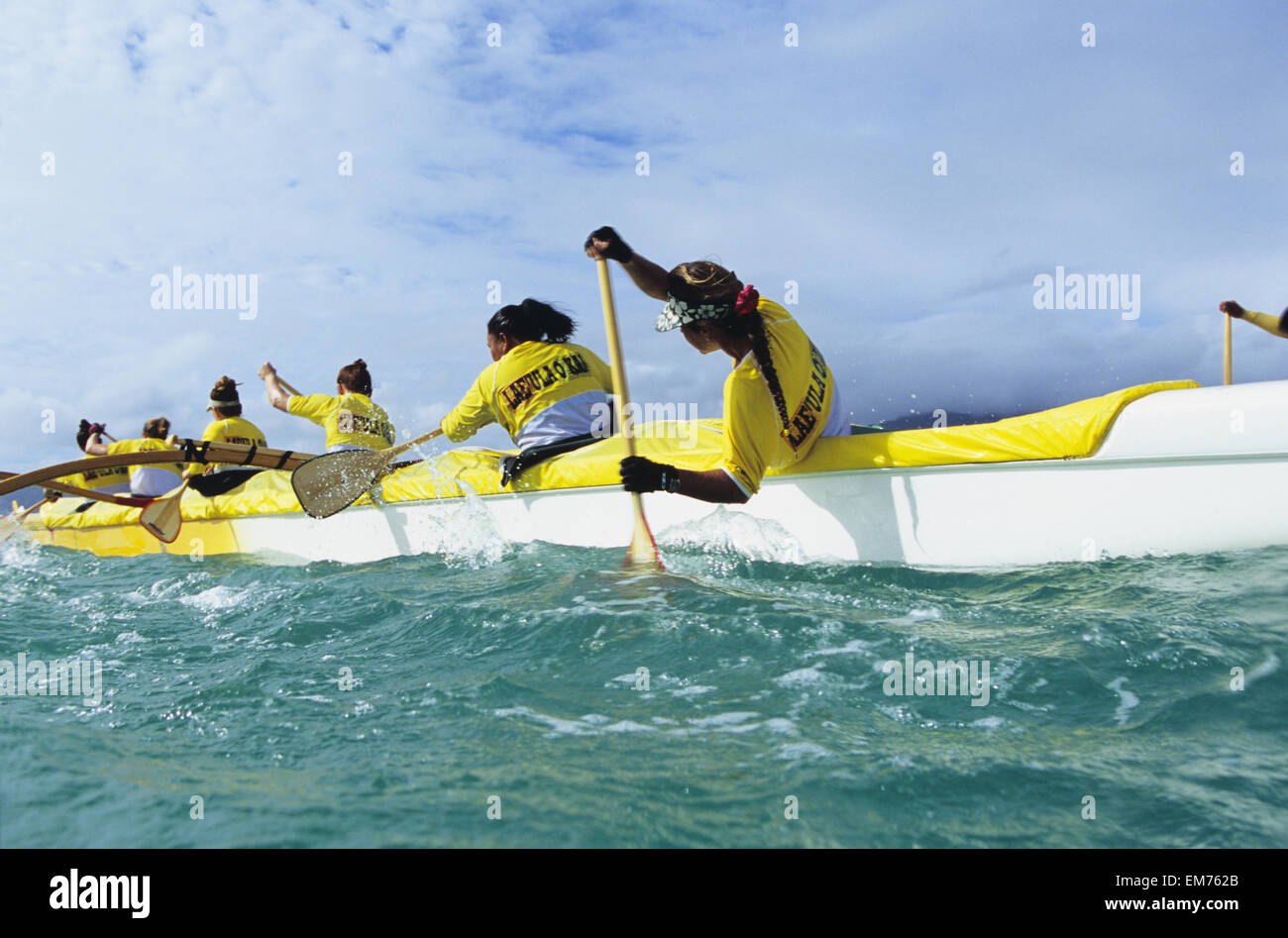 Hawaii, Oahu, Waimanalo Bay, Women's Paddling Team In Dad Center Race ...