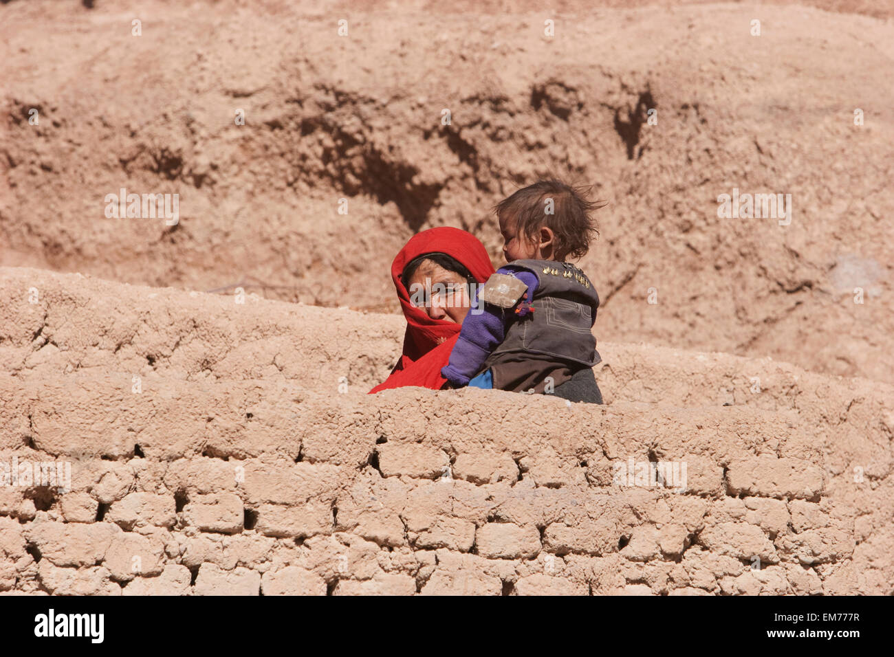 Hazara Woman And Child In Bamiyan, Bamian Province, Afghanistan Stock ...