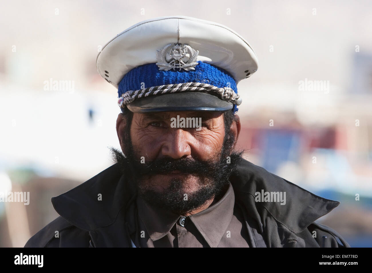 Afghanistan bamiyan province bamiyan man hi-res stock photography and ...