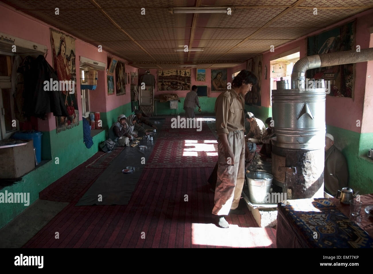 Afghanistan bamiyan province bamiyan man hi-res stock photography and ...