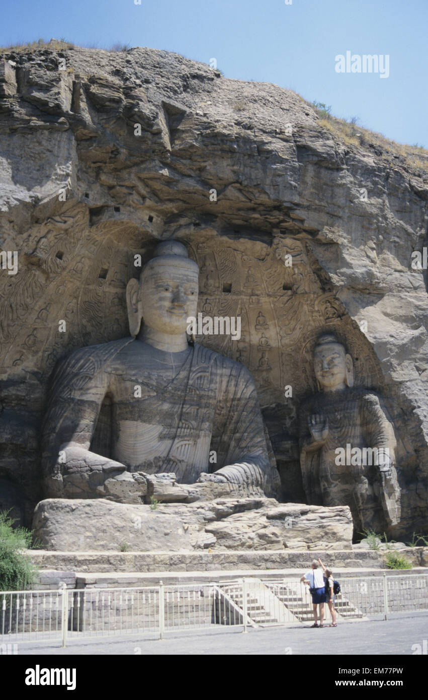 China, Yungang Caves, Giant Statue Carved In Hillside Stock Photo - Alamy