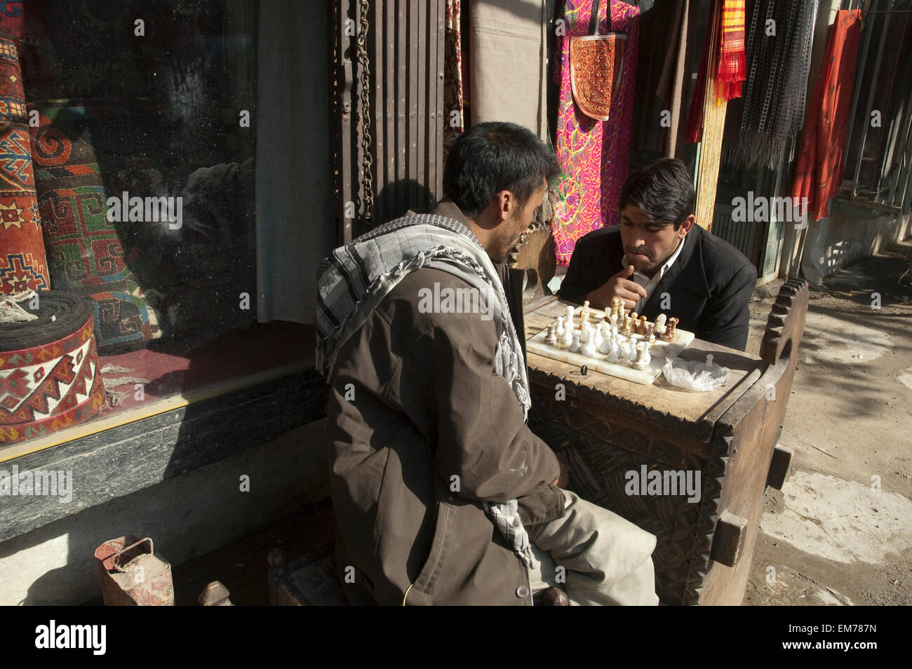 Afghan Men Playing Chess On Chicken Street In Kabul,, Afghanistan Stock ...
