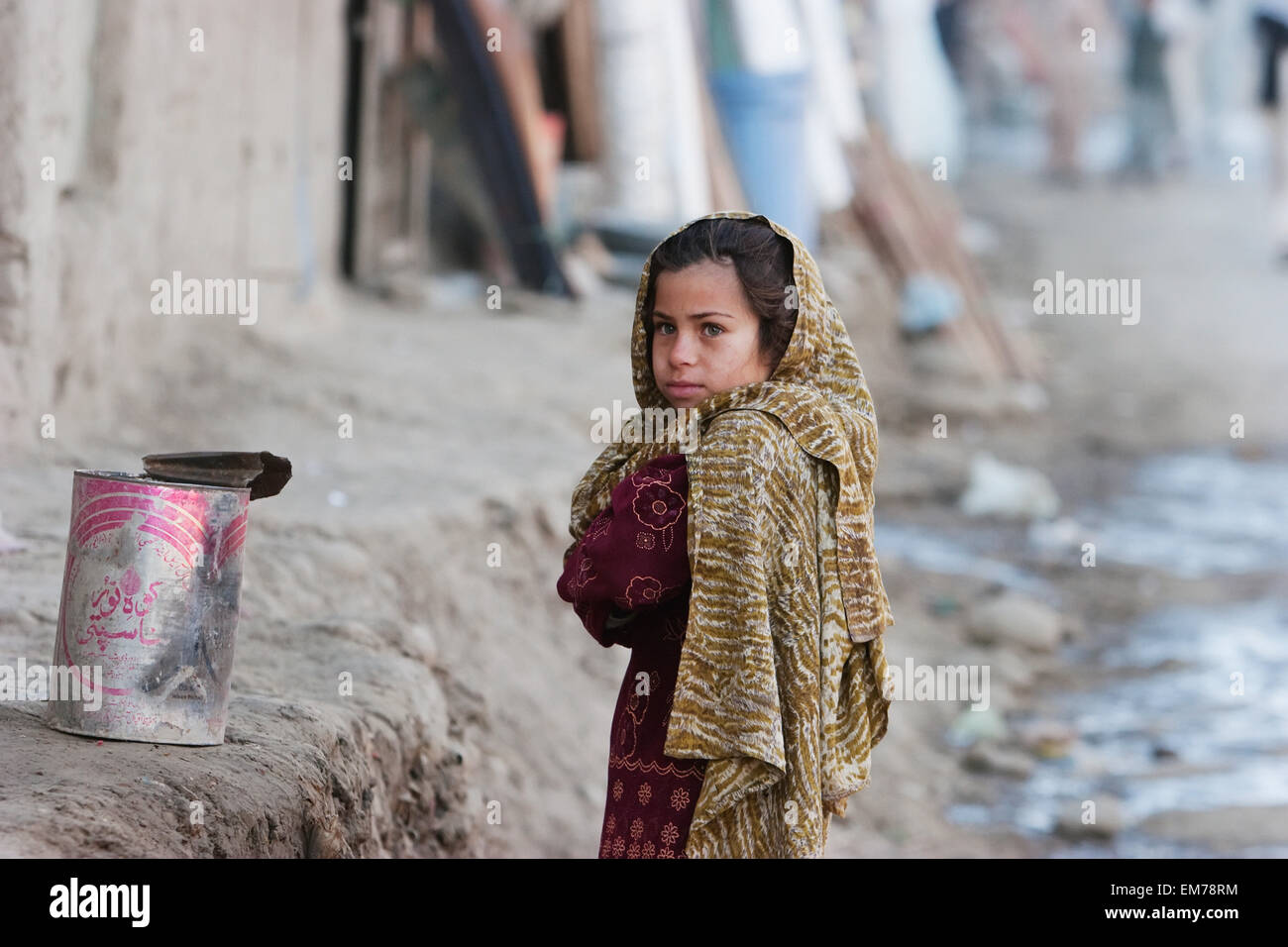 Pashtun Girl In Sarobi, Kabul Province, Afghanistan Stock Photo - Alamy