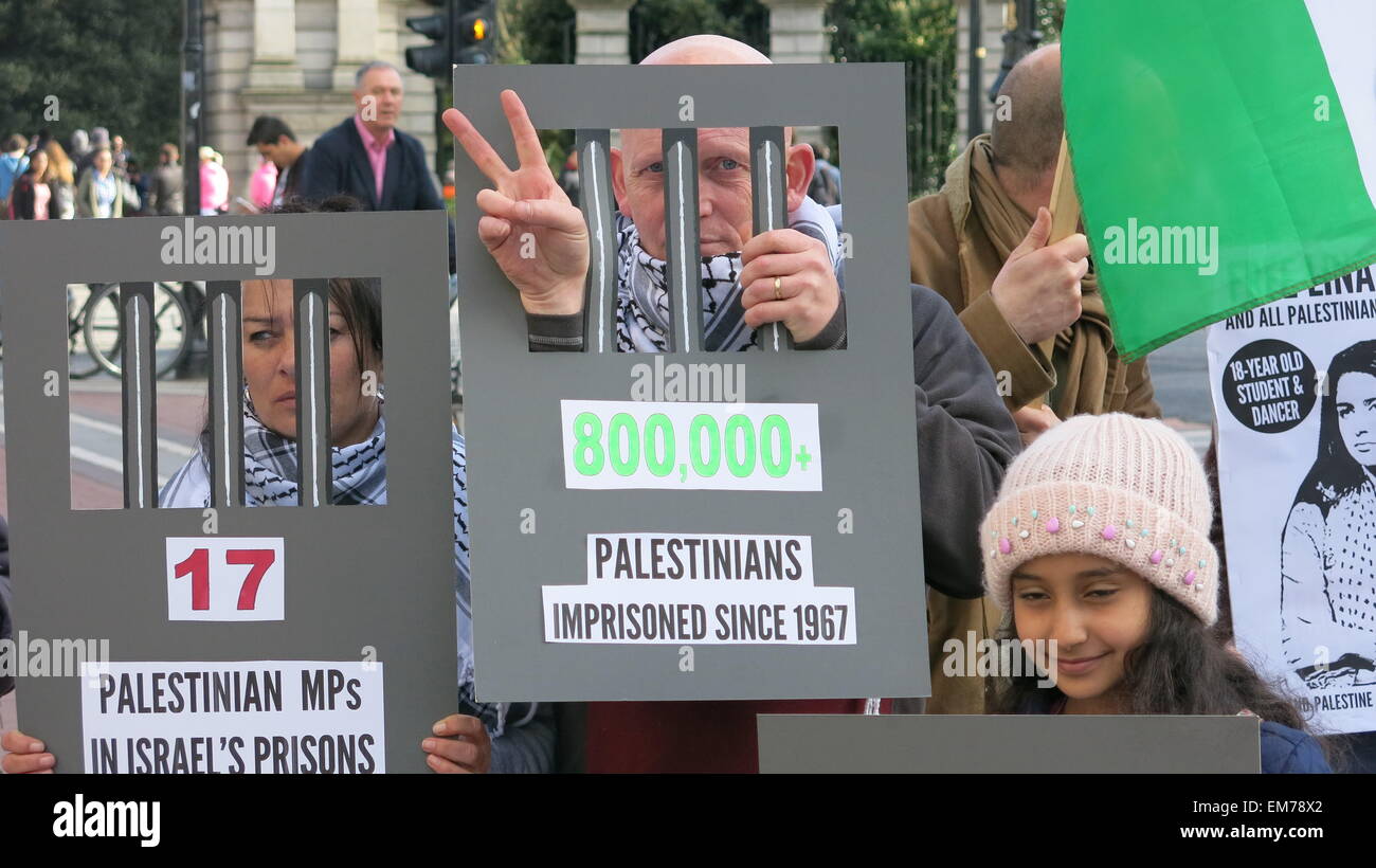 Irish palestinian solidarity campaign hi-res stock photography and ...