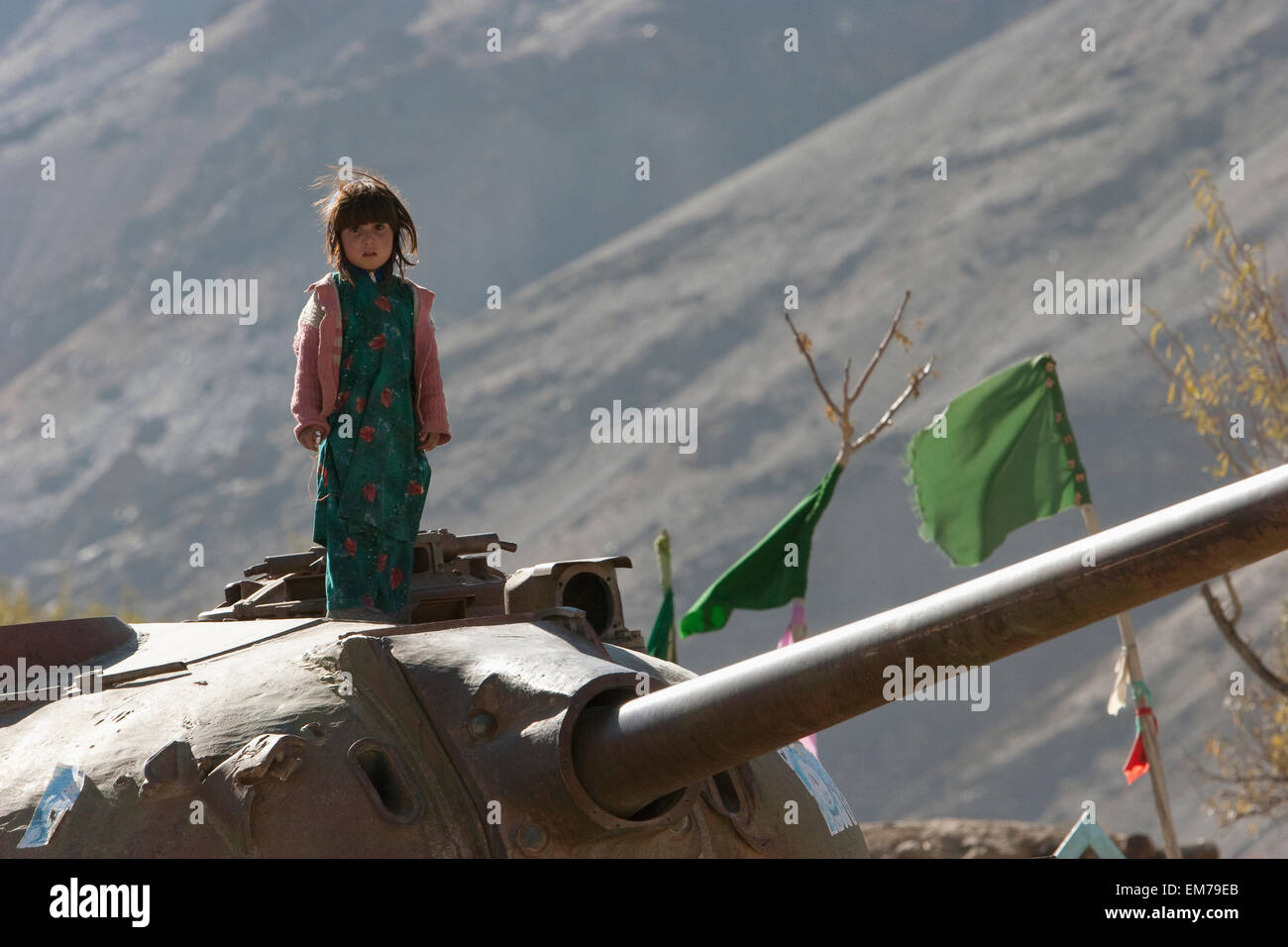 Girls Playing On An Abandoned Soviet Tank In The Siagerd Valley, Parwan ...