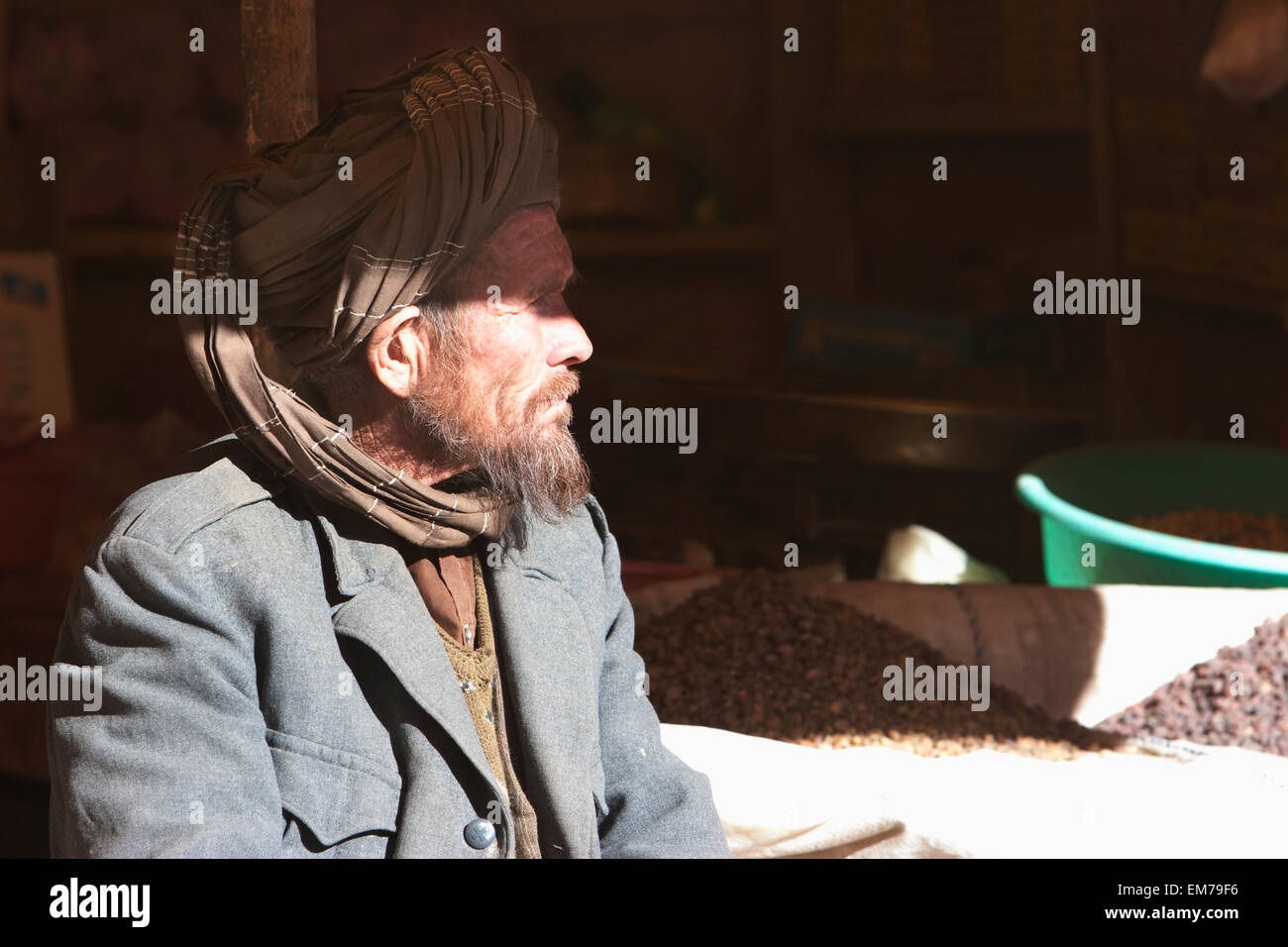 Afghan Man In Gardandiwal (Dane Sia Sang), Vardak Province, Afghanistan ...