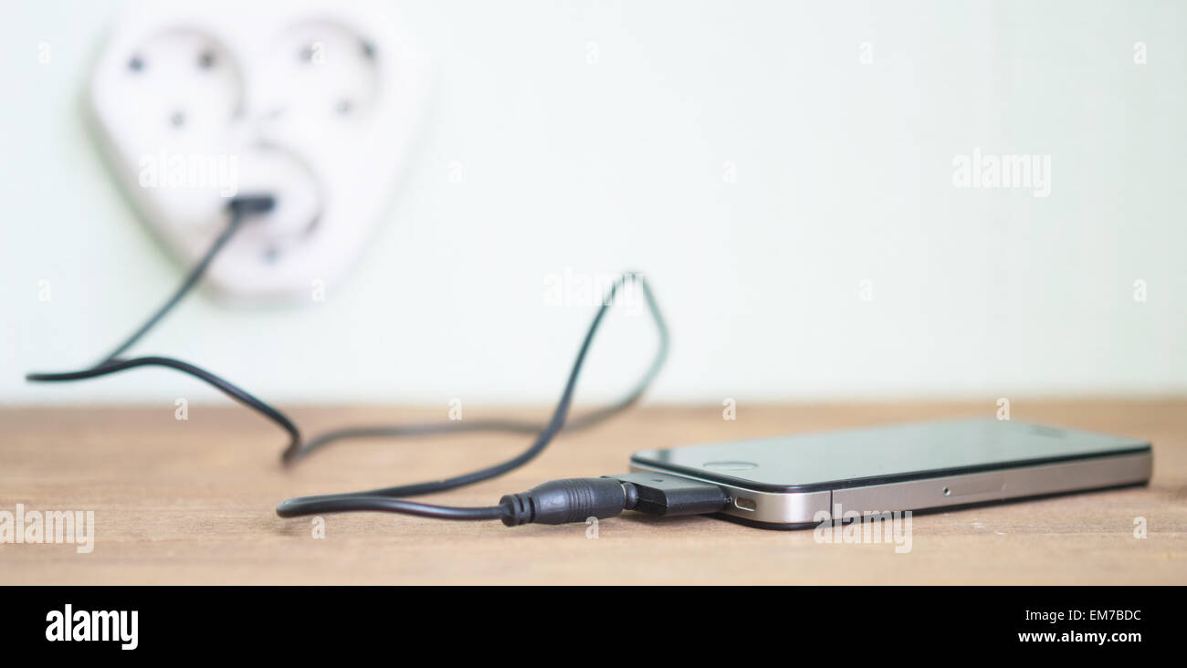 Charging table hi-res stock photography and images - Alamy