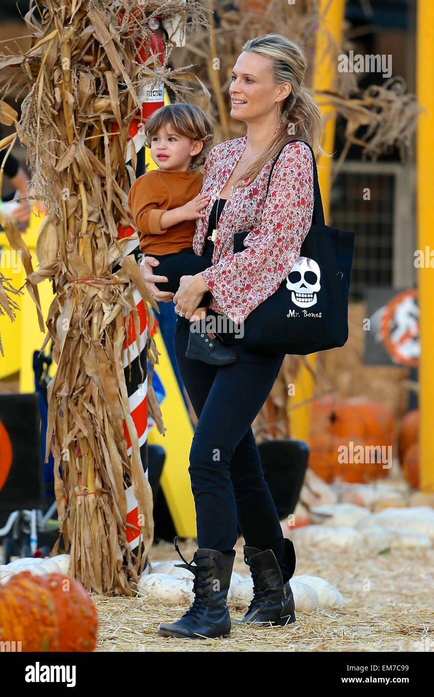 Molly Sims and husband Scott Stuber take their son, Brooks to Mr. Bones ...