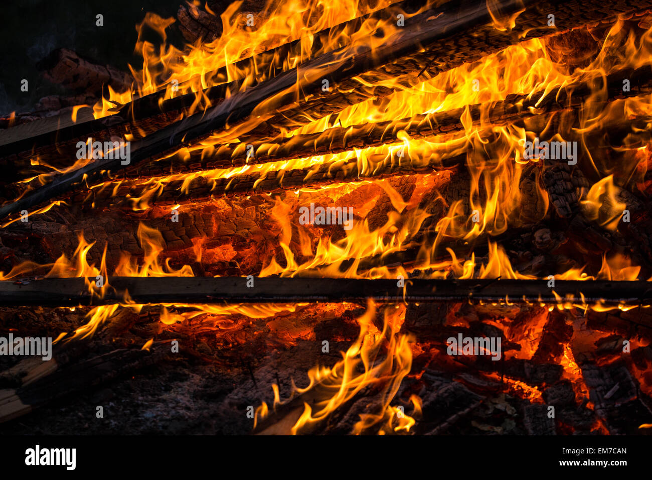 Yellow bonfire hi-res stock photography and images - Alamy