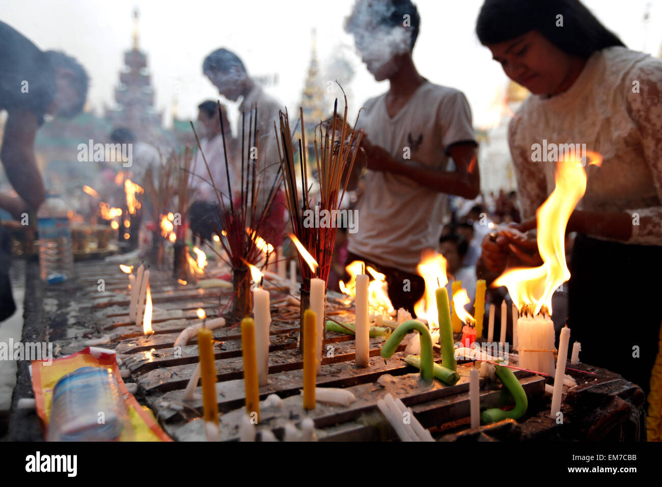 Buddhists pray light candles hi-res stock photography and images - Alamy