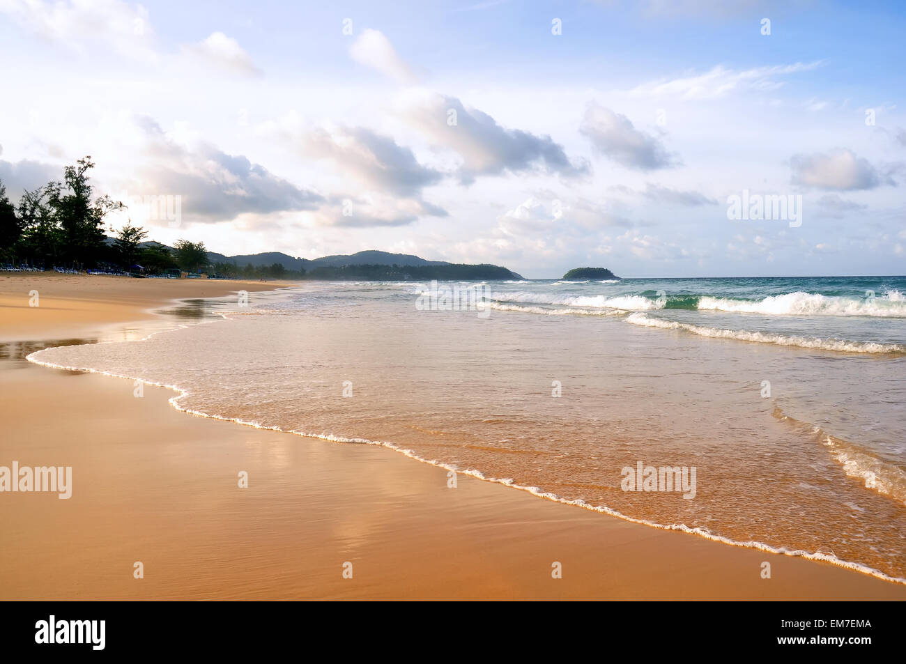 beautiful beach and tropical sea, indian ocean Stock Photo - Alamy