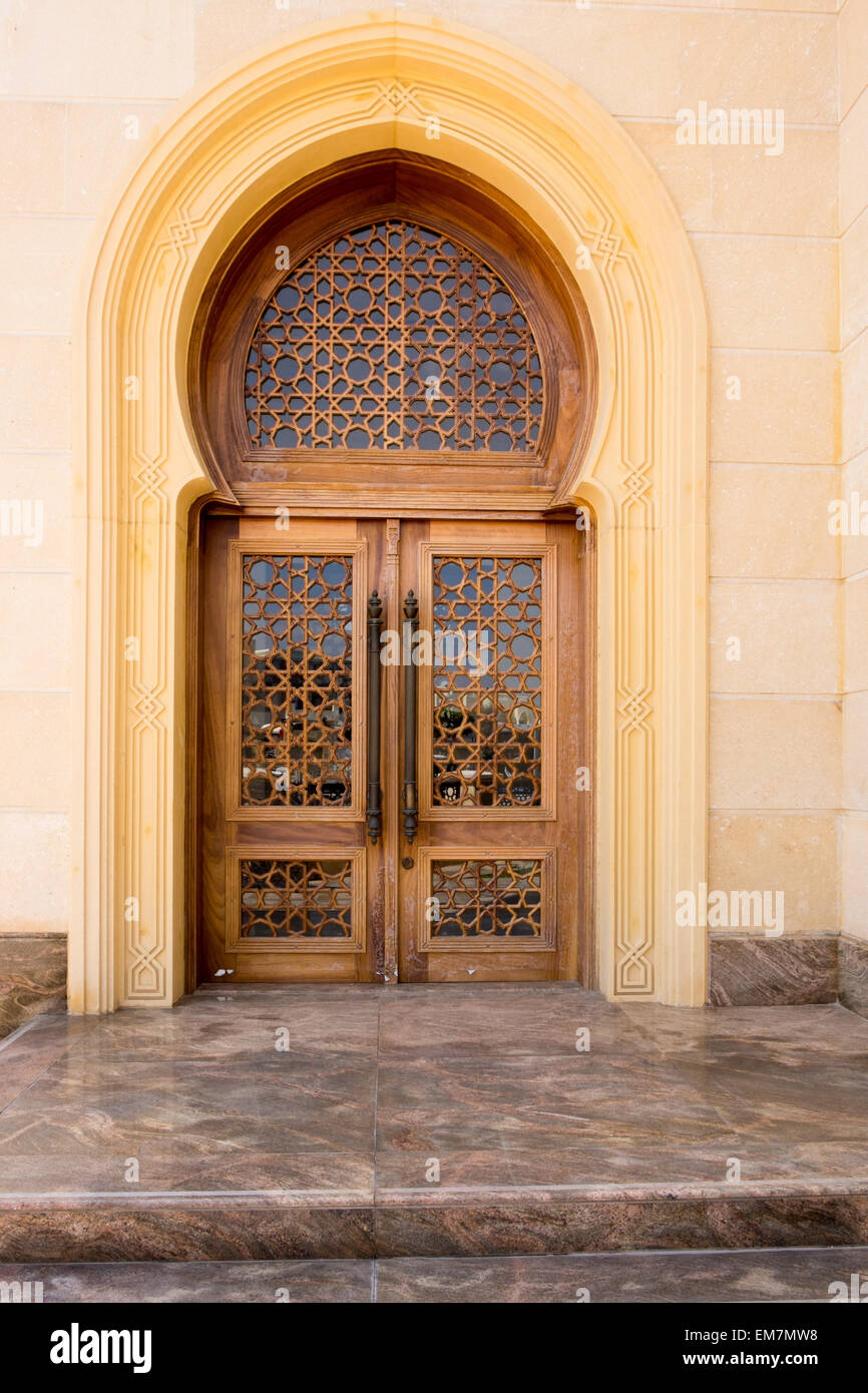 Ornate glass door hi-res stock photography and images - Alamy
