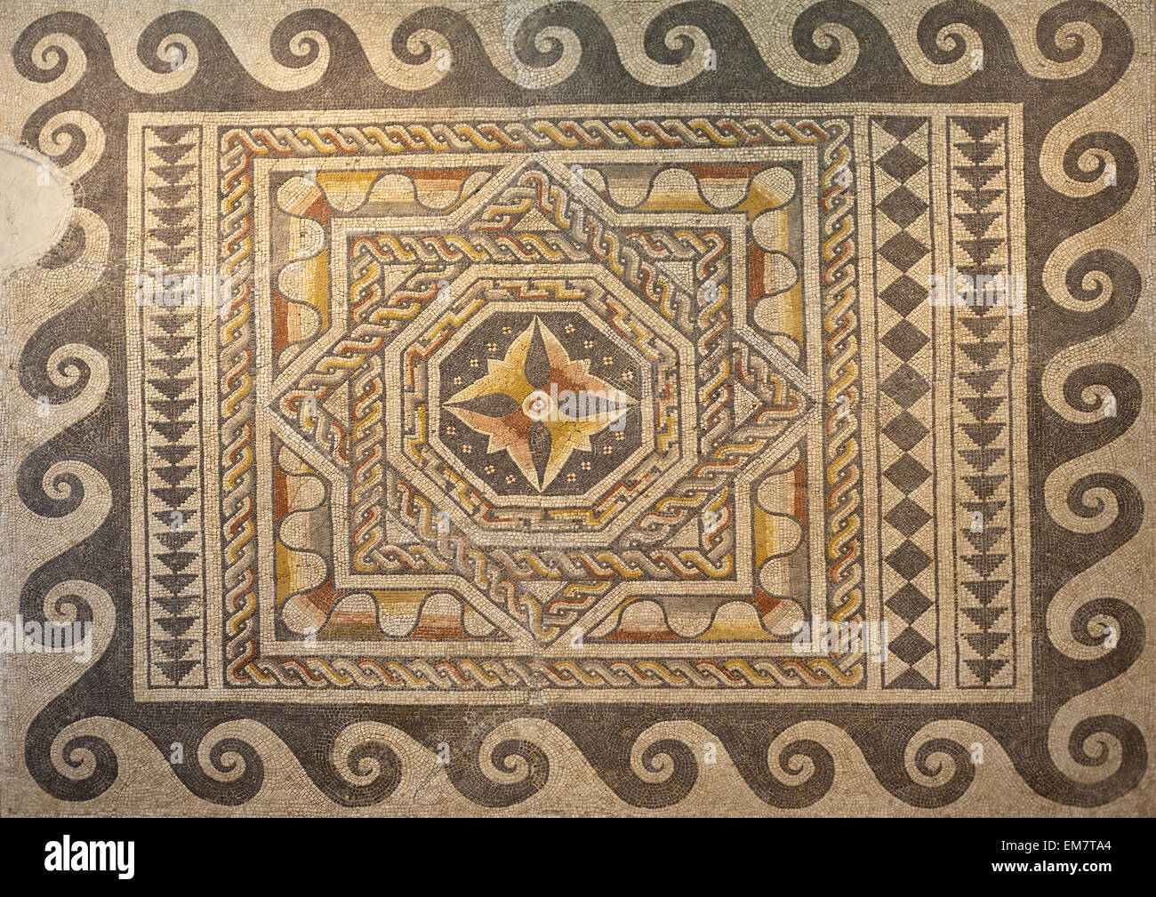 Tessellation mosaic hi-res stock photography and images - Alamy