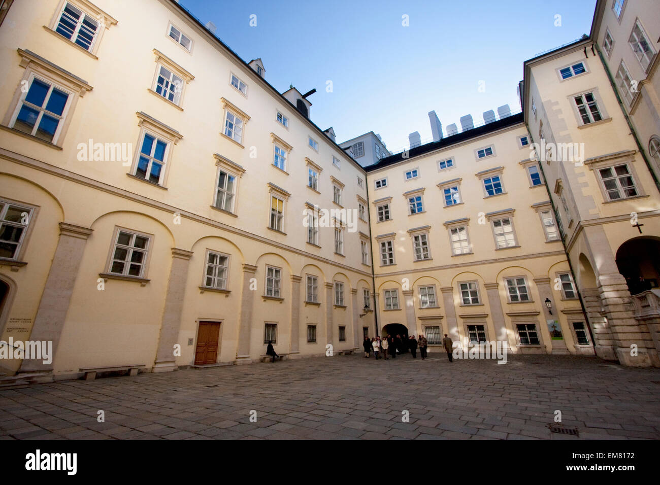Schweizerhof (Swiss courtyard), Hofburg Imperial Palace, Vienna (Wien ...