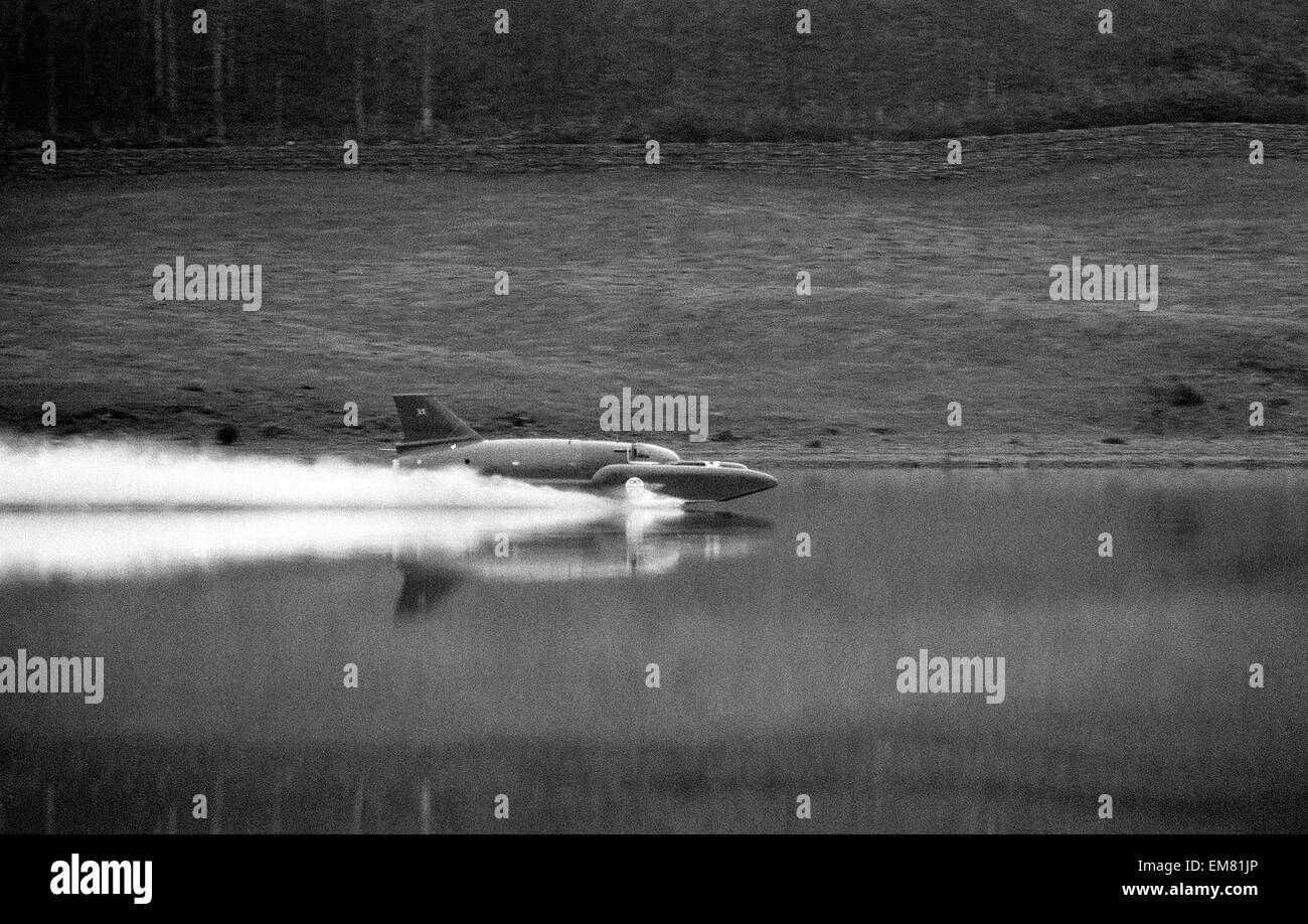 Donald Campbell takes 'Bluebird' on Coniston Water for the first time ...