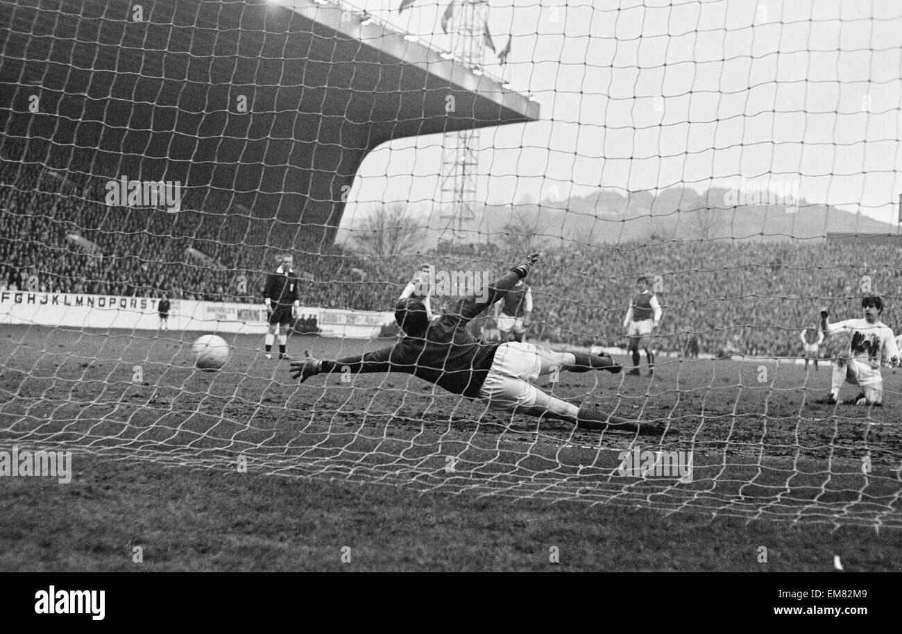 FA Cup Third Round match at Hillsborough Sheffield Wednesday 1-1 Leeds ...