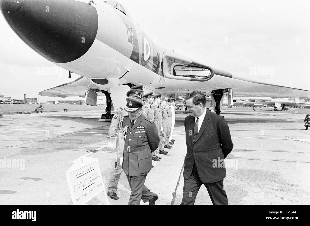 Air chief marshal royal Black and White Stock Photos & Images - Alamy