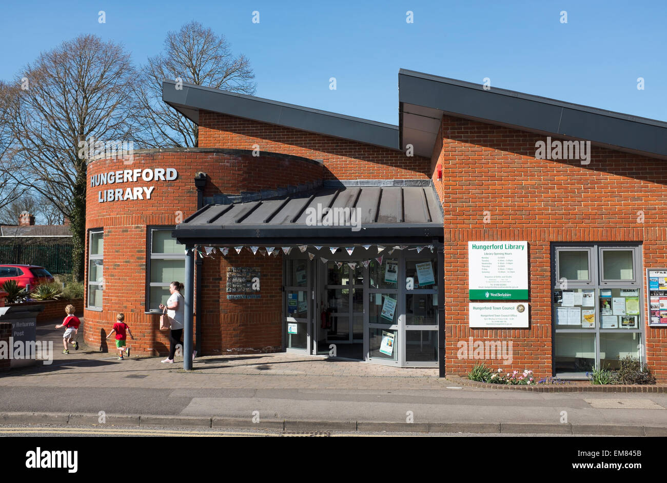 Hungerford hi-res stock photography and images - Alamy