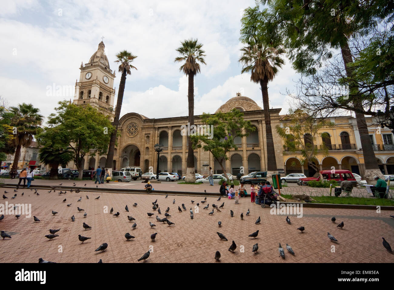 Metropolitan Cathedral and Plaza 14 de Septiembre, Cochabamba, Bolivia ...