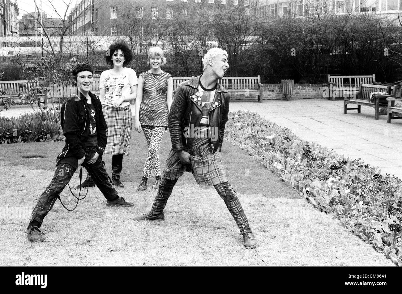 Punks hi-res stock photography and images - Alamy