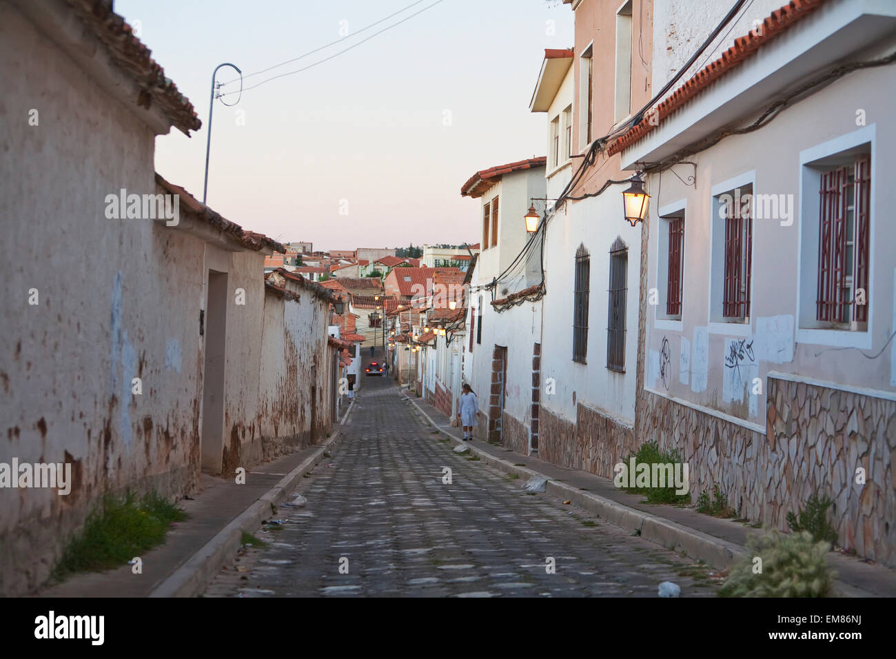 Suipacha street at dusk, Sucre, Chuquisaca Department, Bolivia Stock ...