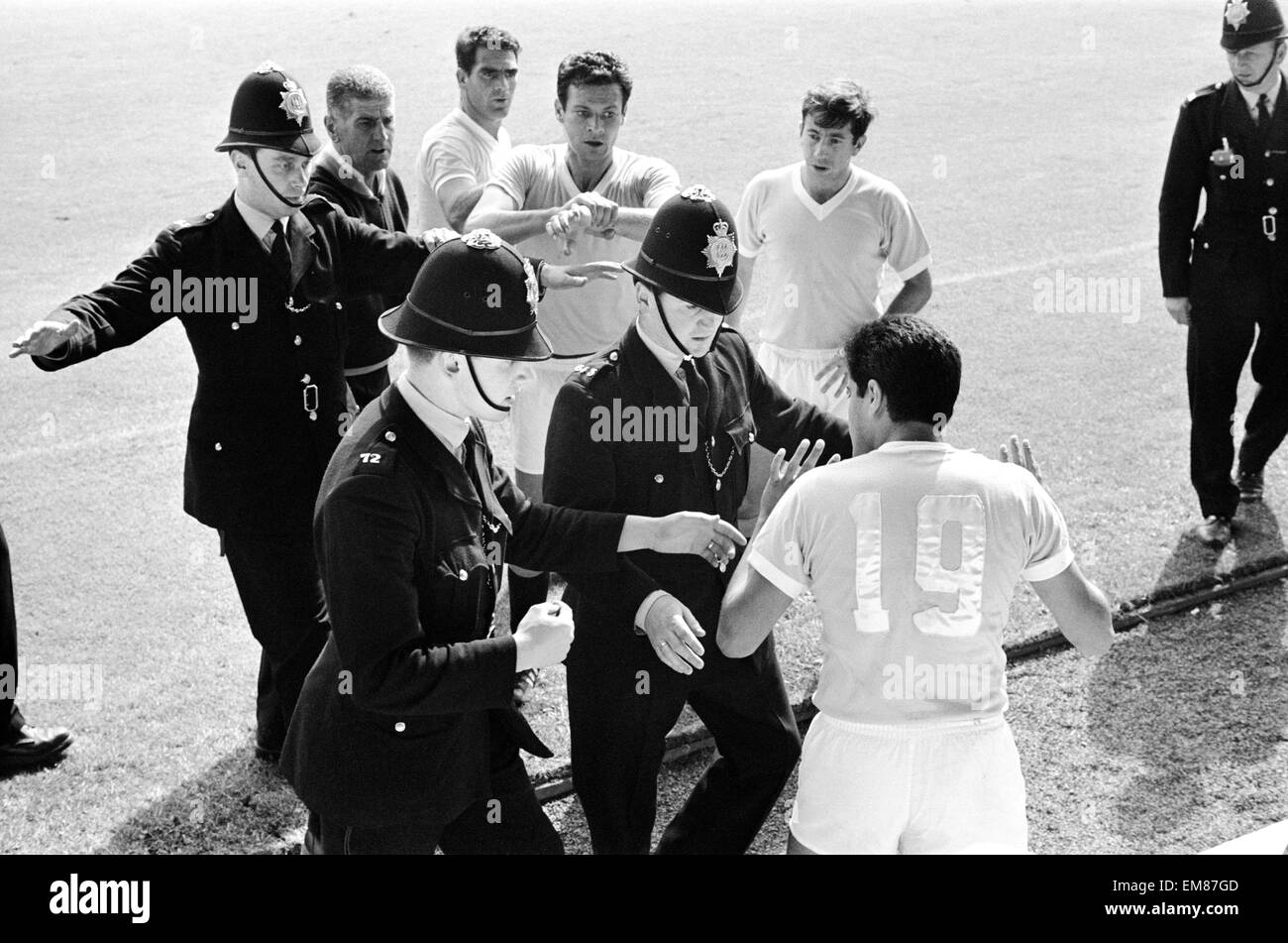 World cup 1966 west germany v uruguay hi-res stock photography and ...