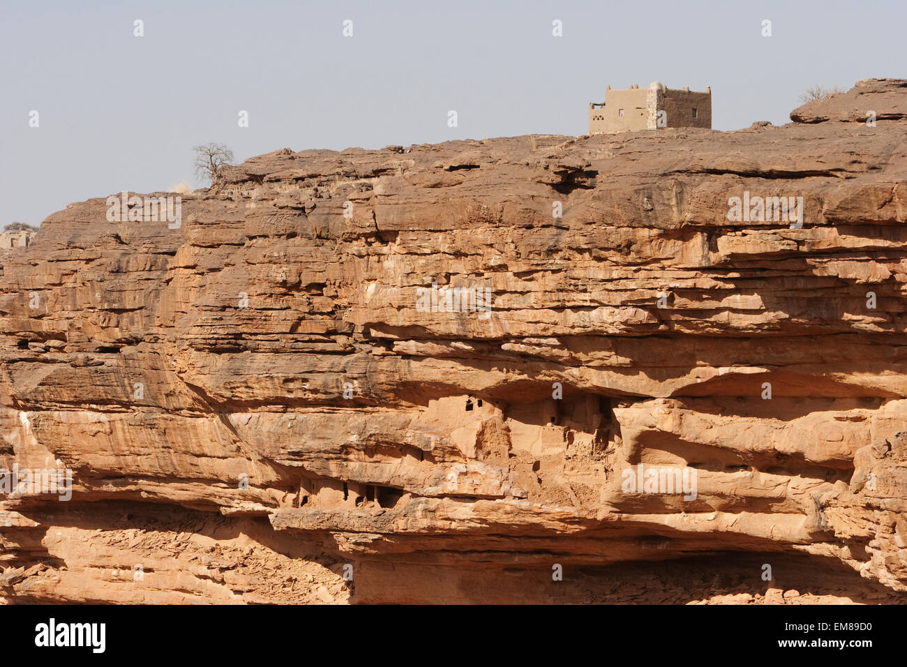 Tellem houses set in the Bandiagara Escarpment, Irelli, Mali Stock ...