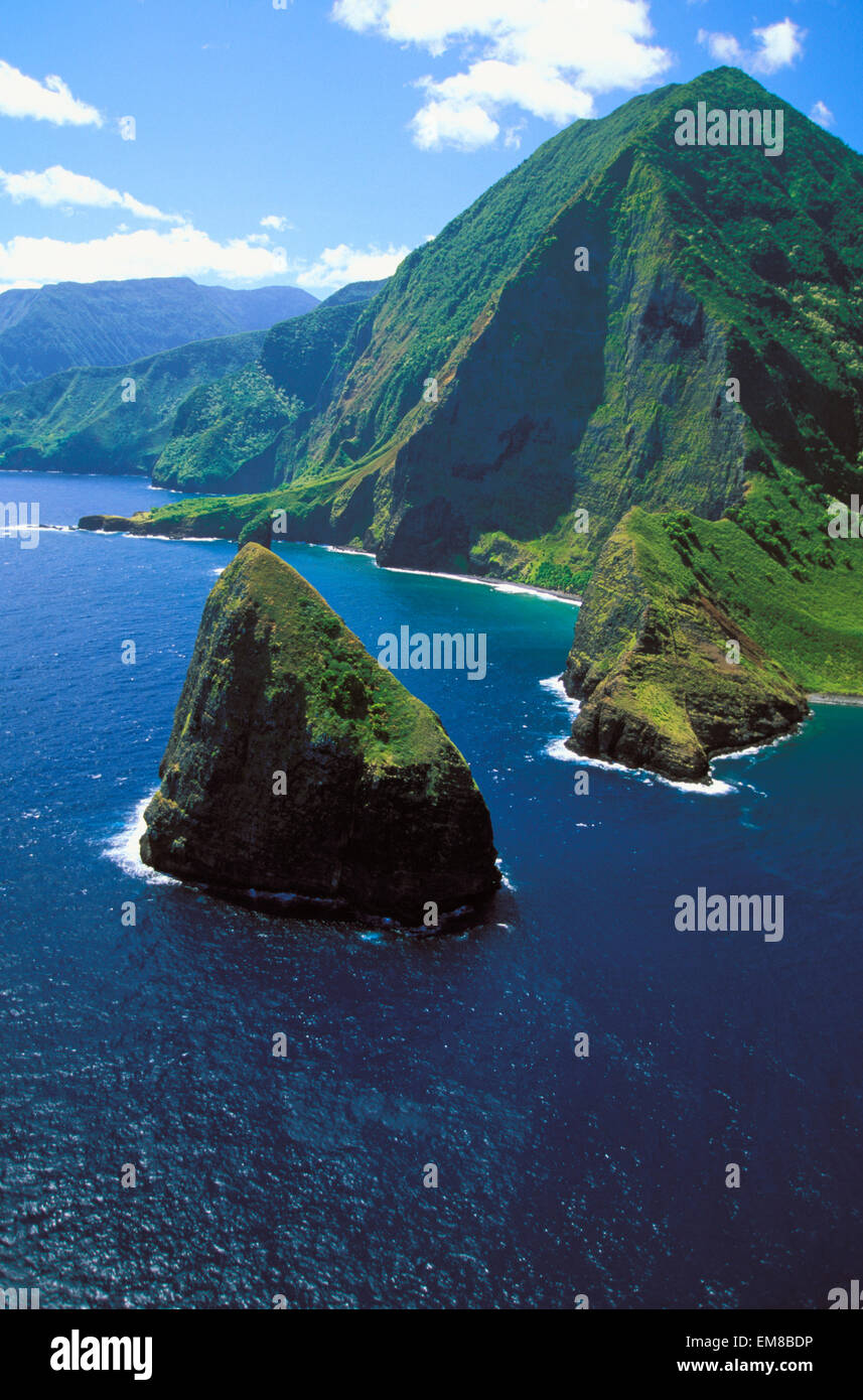 Aerial of the island of molokai hi-res stock photography and images - Alamy