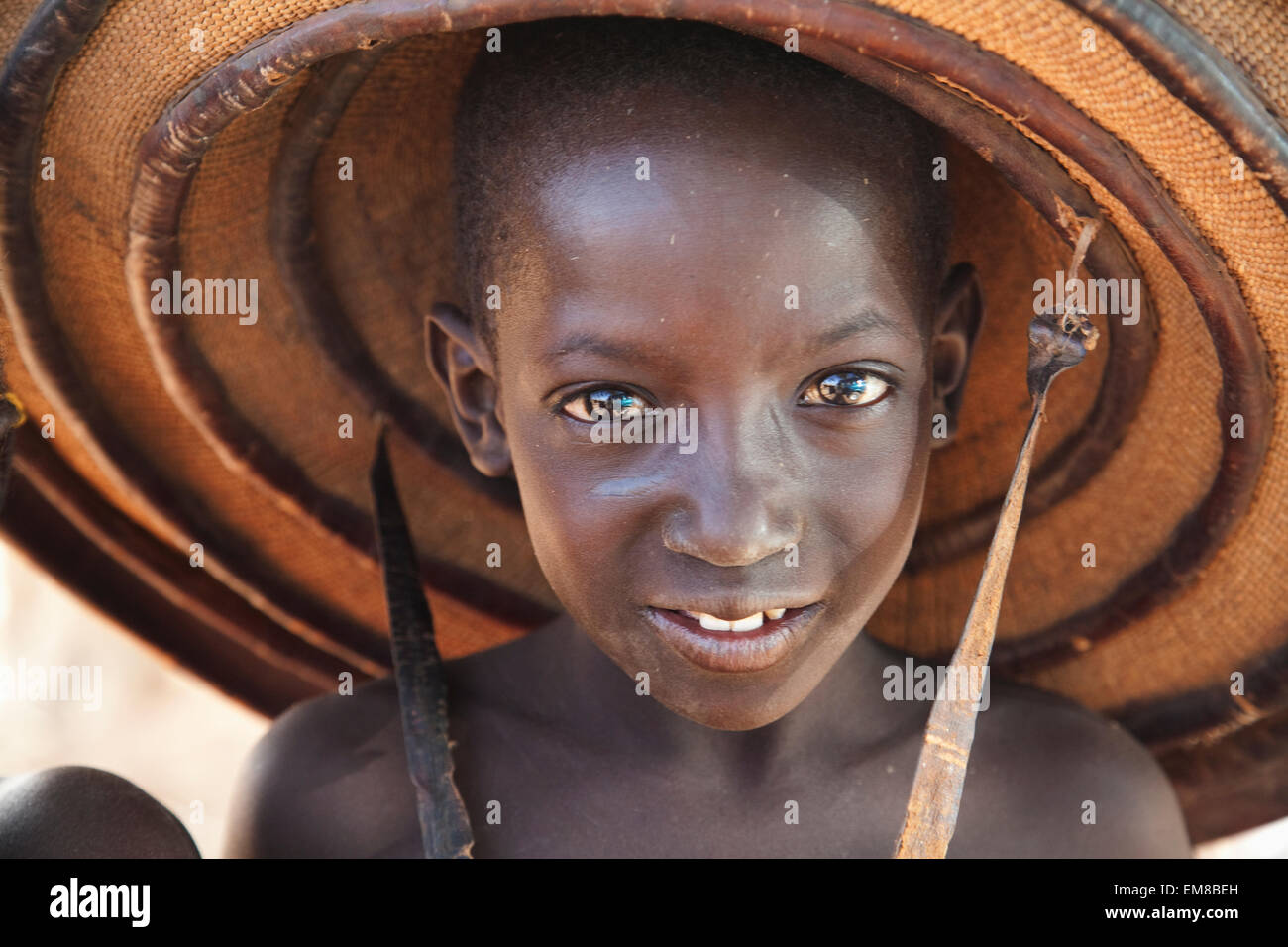 Portrait of a Fulani boy in Youga, Mali Stock Photo - Alamy