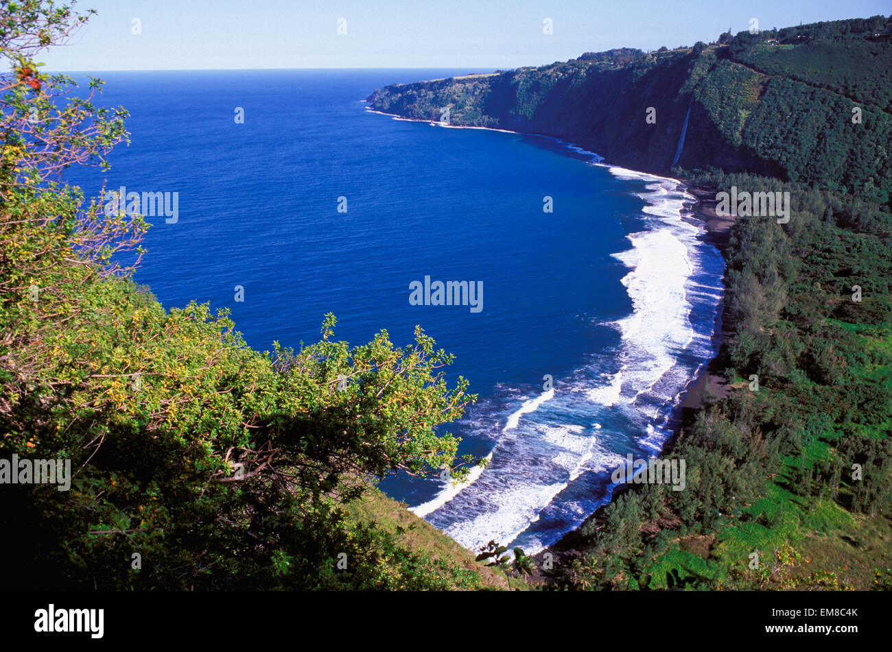 Hawaii, Big Island, Waipio Valley, Black Sand Beach From Waimanua ...