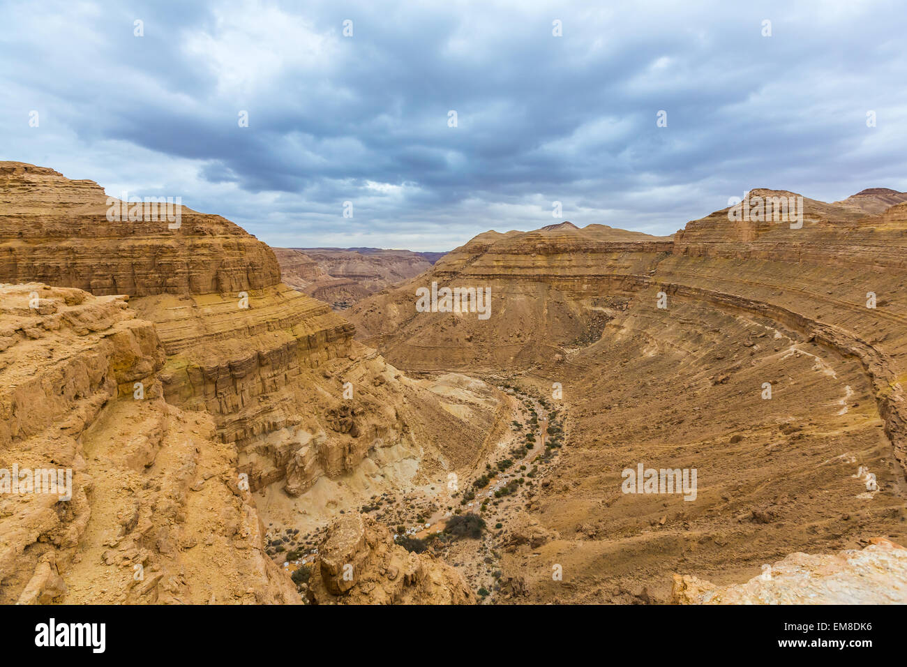 Ravine desert hi-res stock photography and images - Alamy