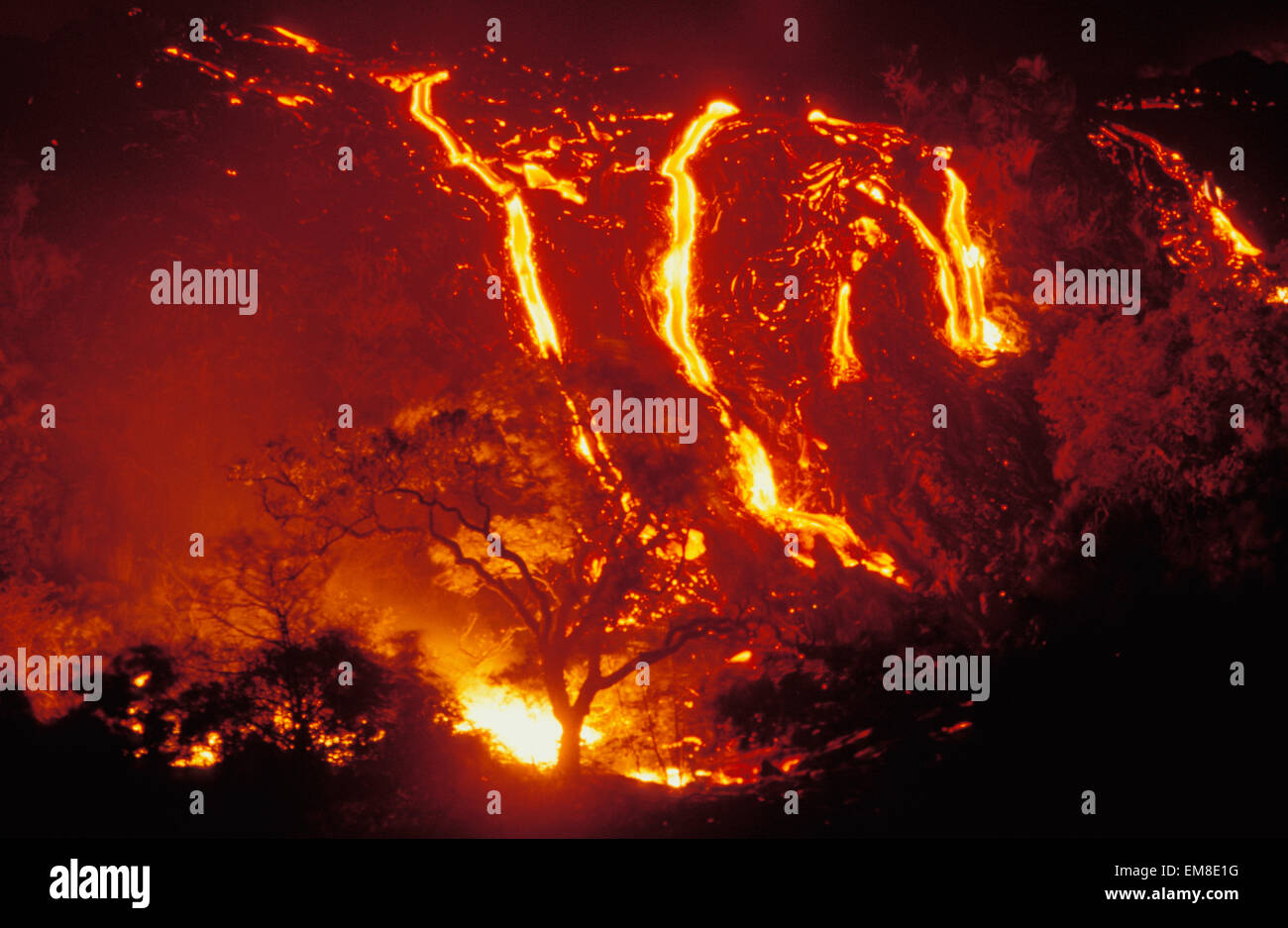 Hawaii, Big Island, Hawaii Volcanoes National Park, Lava Flows Into ...