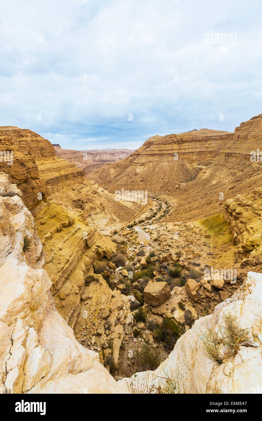 Ravine desert hi-res stock photography and images - Alamy