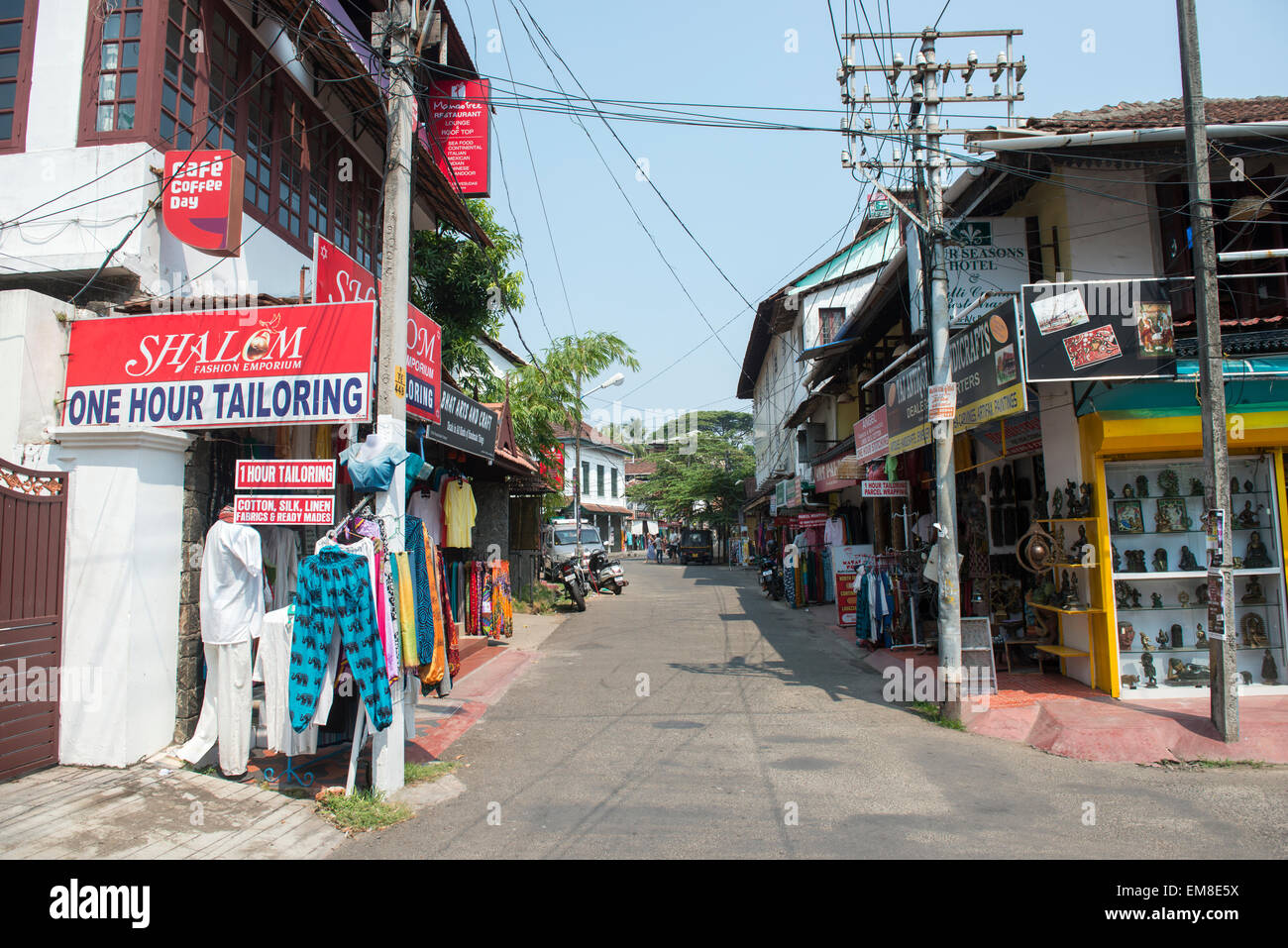 Shops in kerala hi-res stock photography and images - Alamy